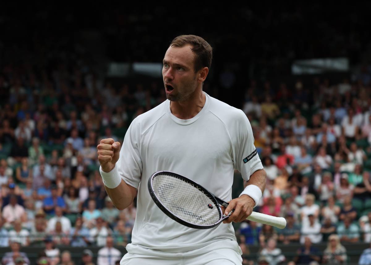 Colton Smith - Roman Safiullin: forecast and bet on the Phoenix ...
